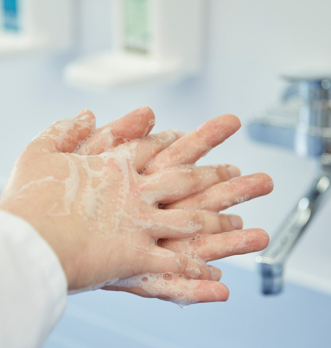 Washing of the hands (handwashing)